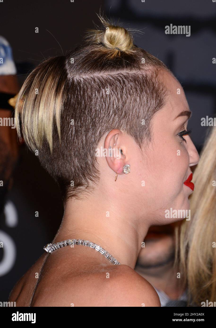 Miley cyrus 2013 vma hi-res stock photography and images - Alamy
