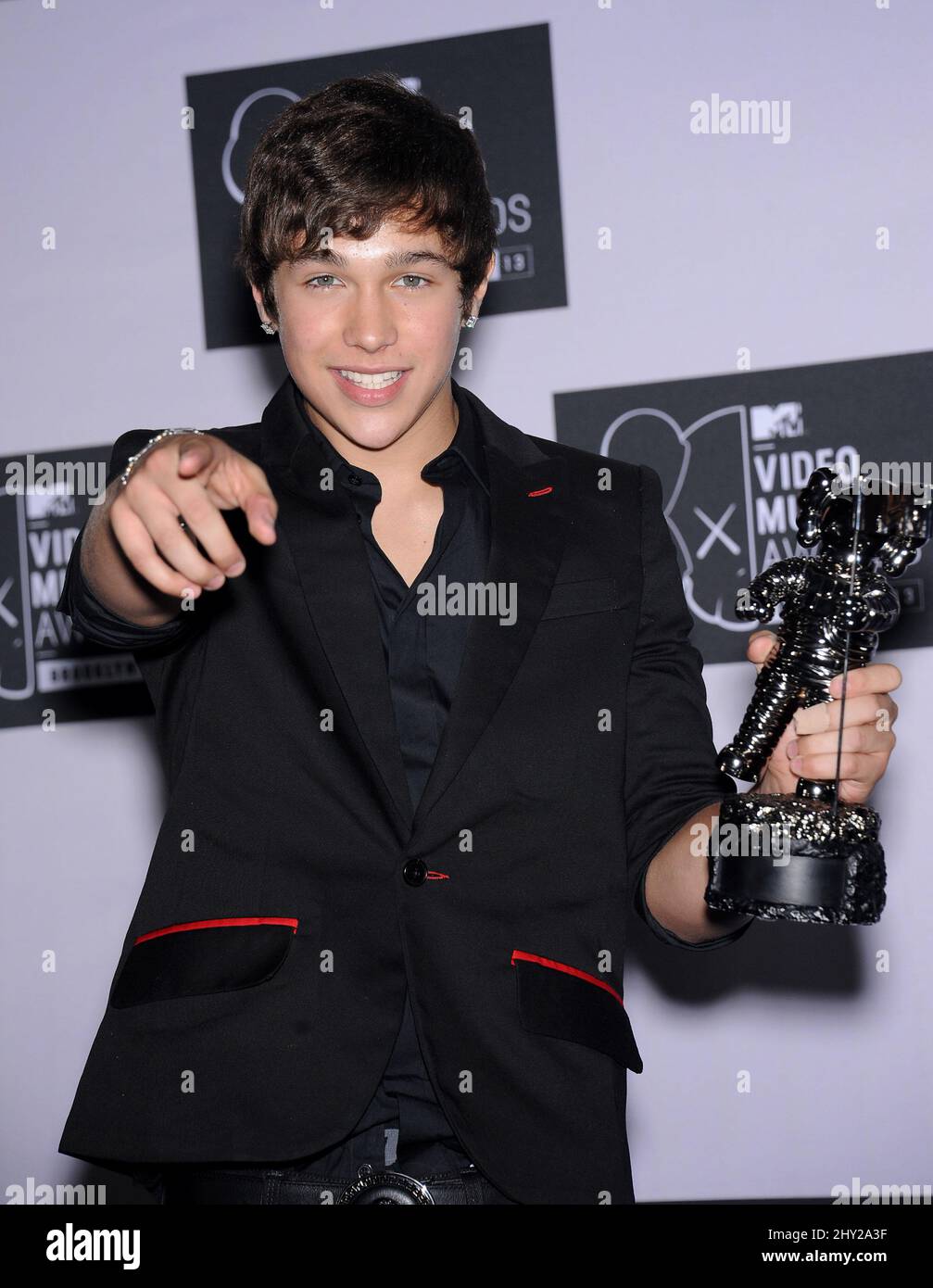 Austin mahone backstage in hi-res stock photography and images - Alamy
