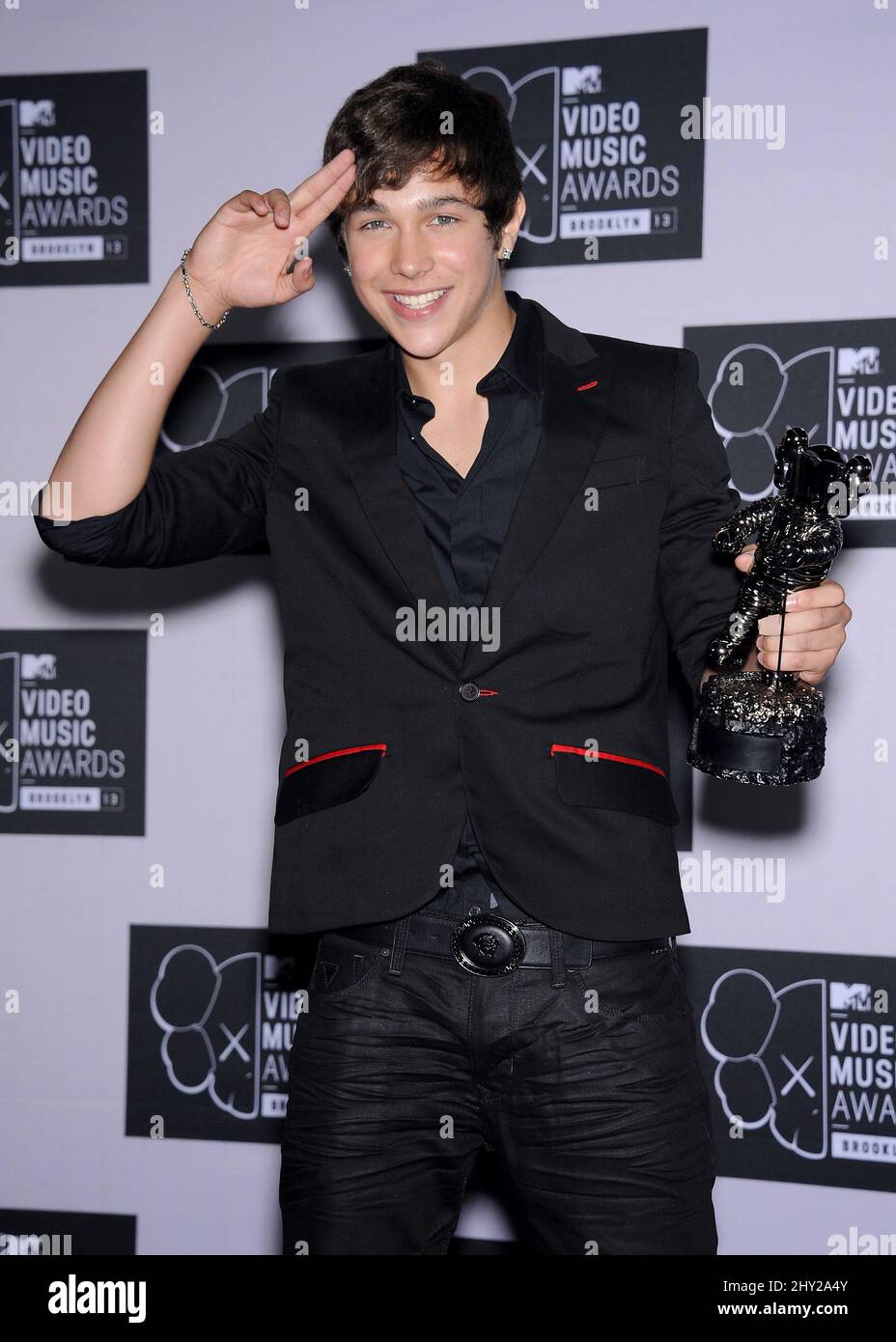 Austin mahone backstage in hi-res stock photography and images - Alamy