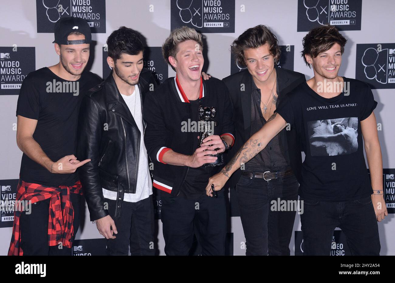 One direction backstage in hi-res stock photography and images - Alamy