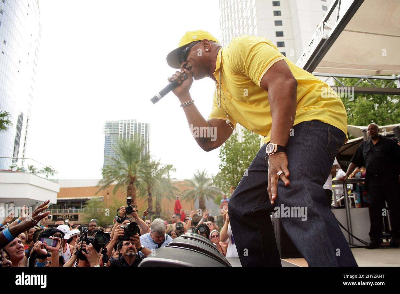 Ll cool j concert hi-res stock photography and images - Alamy
