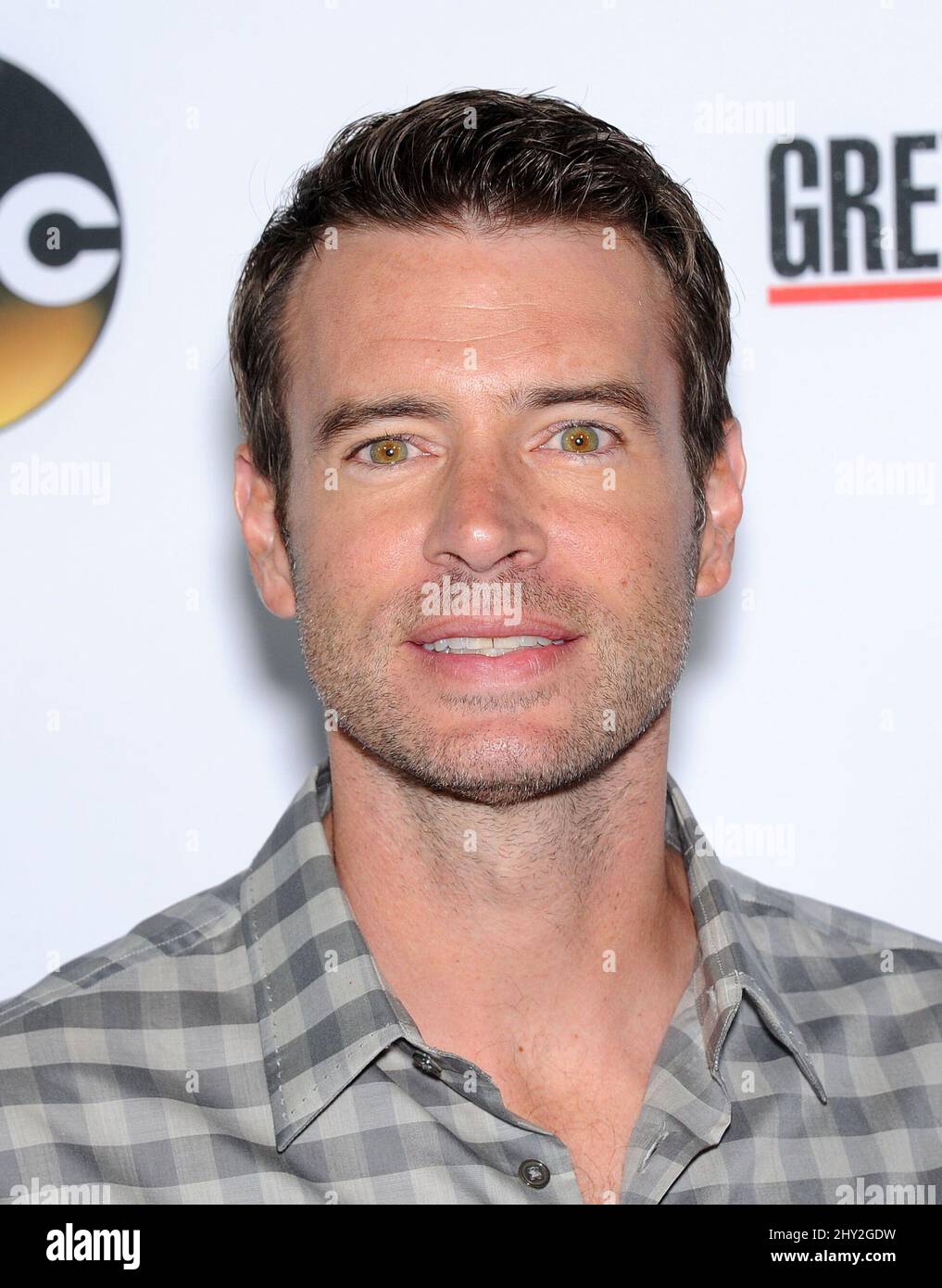 Scott Foley attending the "Grey's Anatomy" 200th Episode Celebration ...