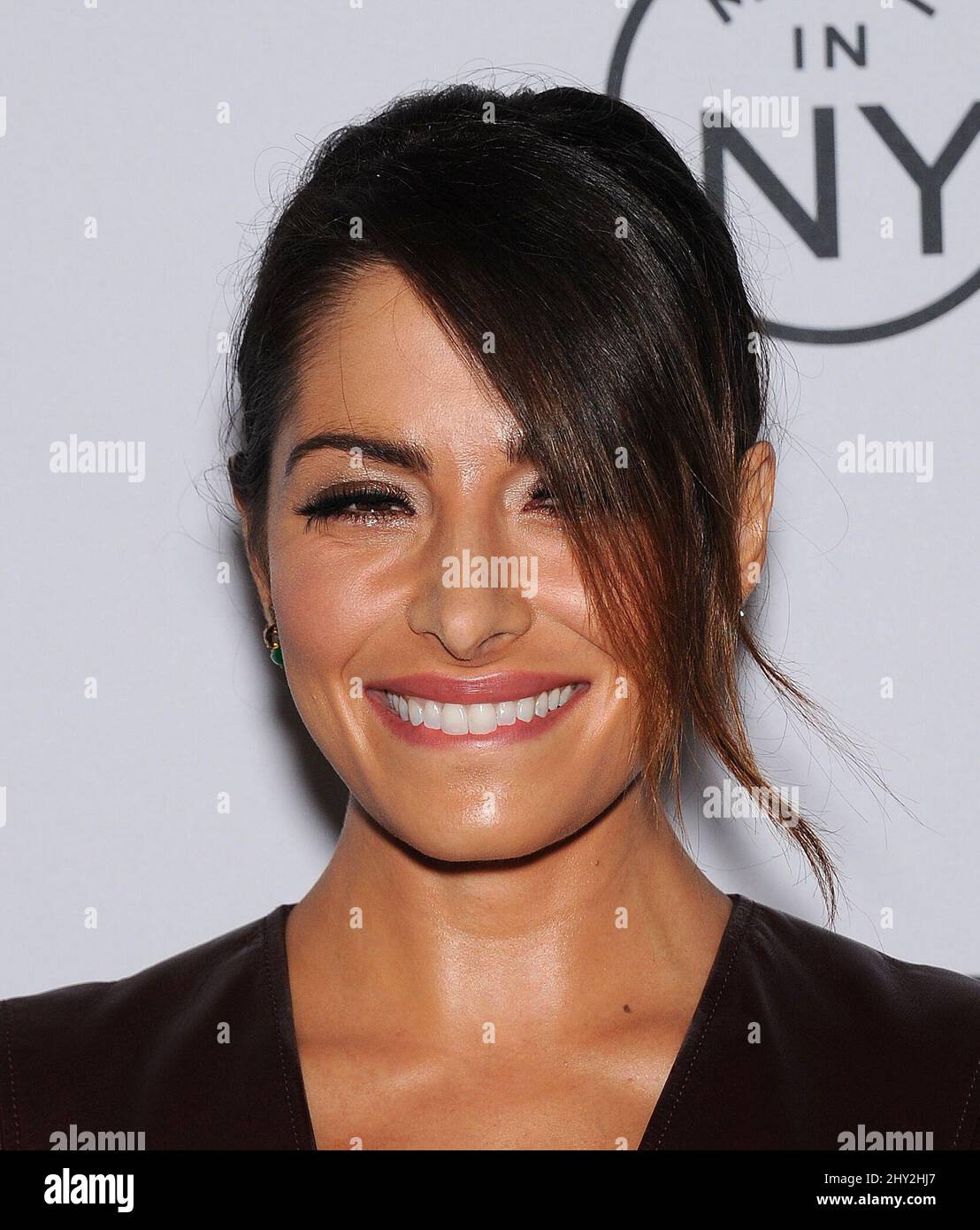 Sarah shahi person of interest hi-res stock photography and images - Alamy