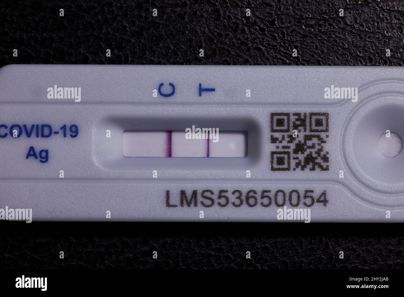 Positive Covid 19 lateral flow test / rapid lateral flow antigen ...
