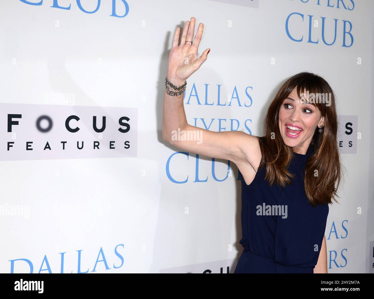 Jennifer Garner arrives to the premiere of 'Dallas Buyers Club' in Los ...