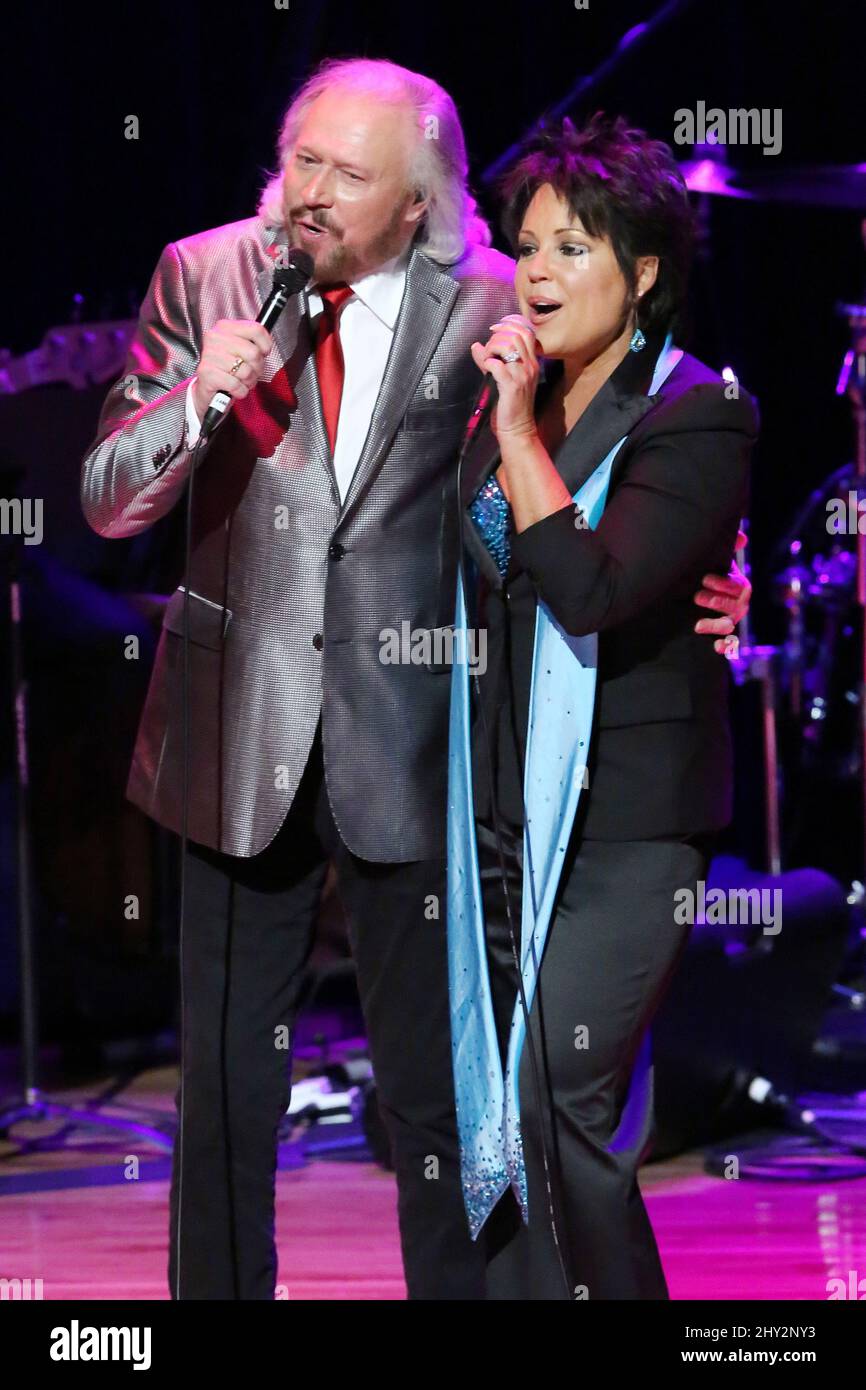 Barry Gibb,Kelly Lang during the Medallion Ceremony Held in the CMA ...