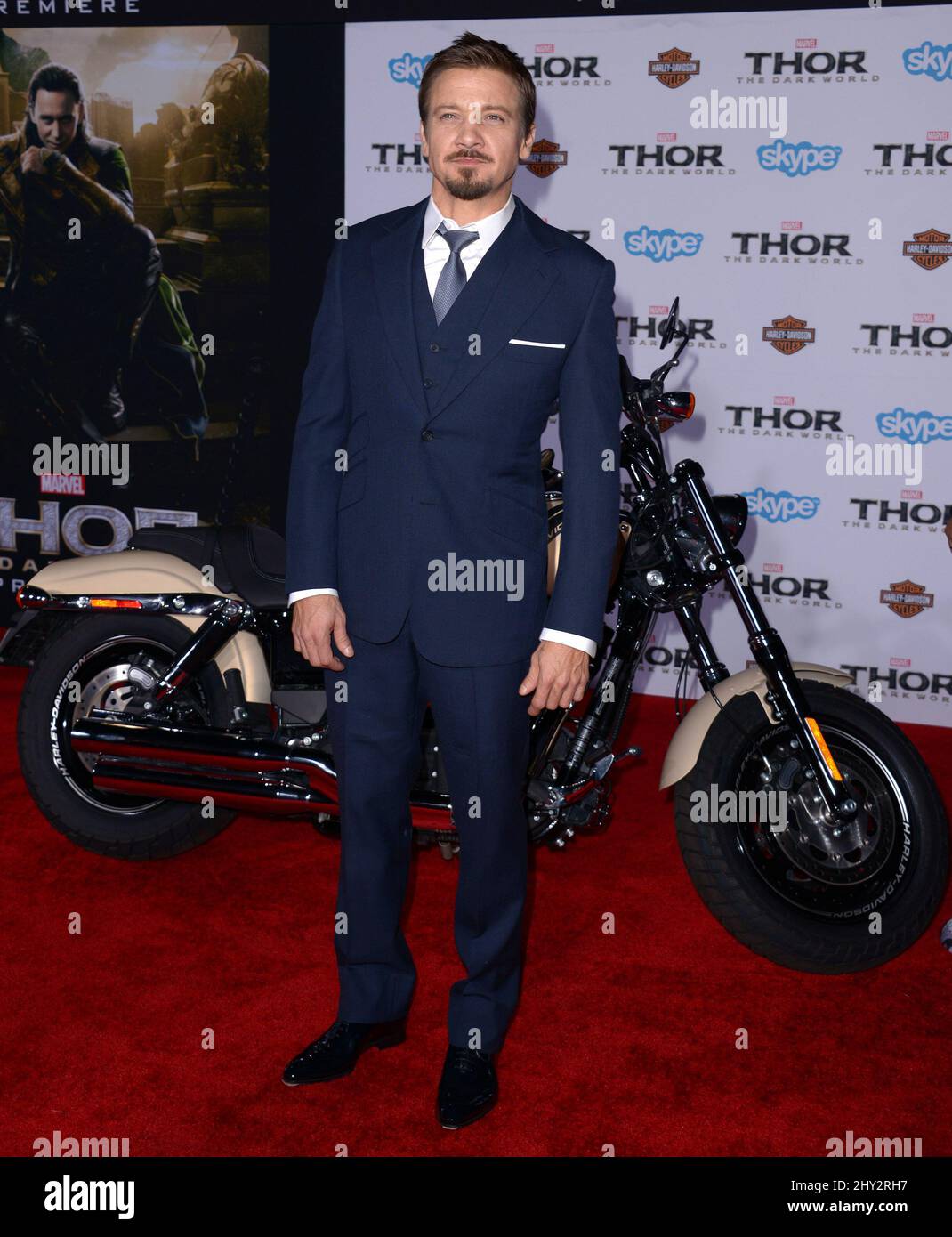Jeremy Renner attending the 'Thor: The Dark World' Premiere in Los ...