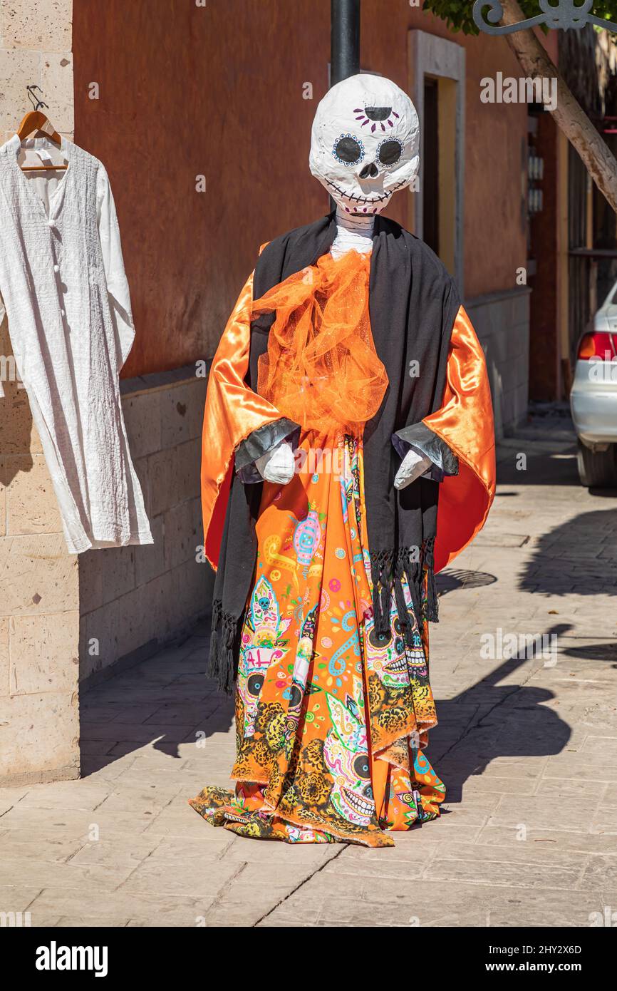 Day of the dead mannequin hi-res stock photography and images - Alamy