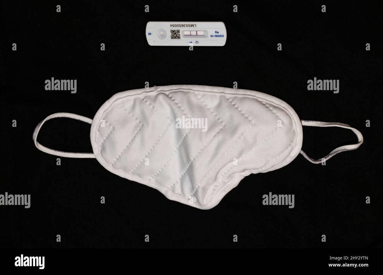 Positive Covid 19 lateral flow test / rapid lateral flow antigen ...