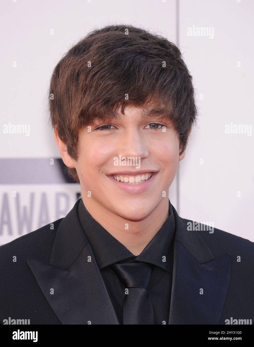Austin Mahone attending the 2013 American Music Awards held at Nokia ...