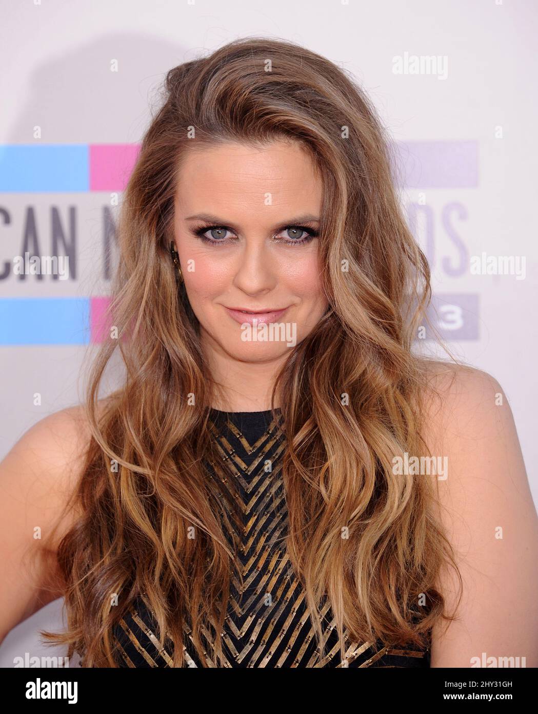 Alicia Silverstone attending the 2013 American Music Awards held at ...