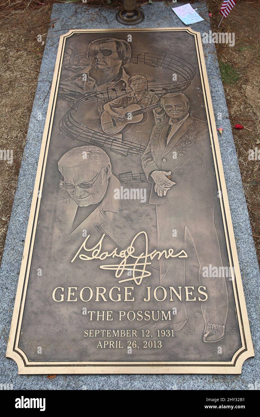 Woodlawn memorial cemetery hi-res stock photography and images - Alamy