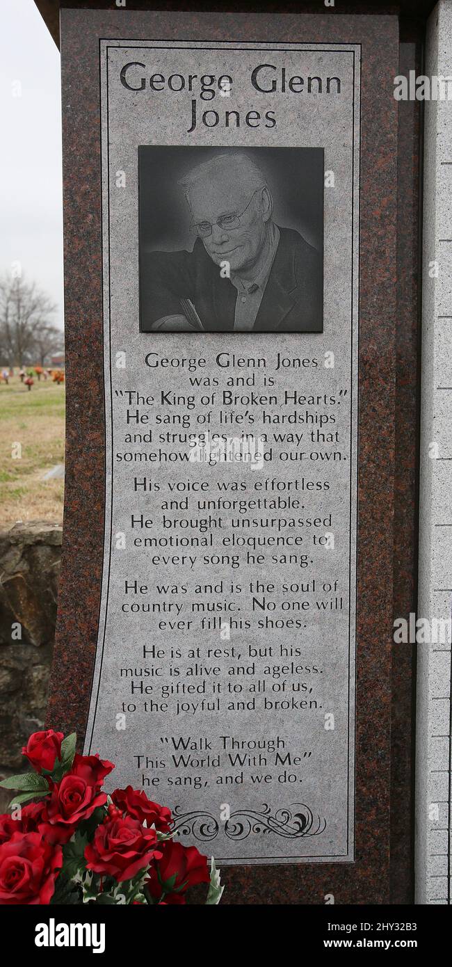 George Jones Gravesite Photos