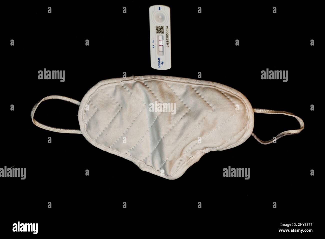 Positive Covid 19 lateral flow test / rapid lateral flow antigen ...