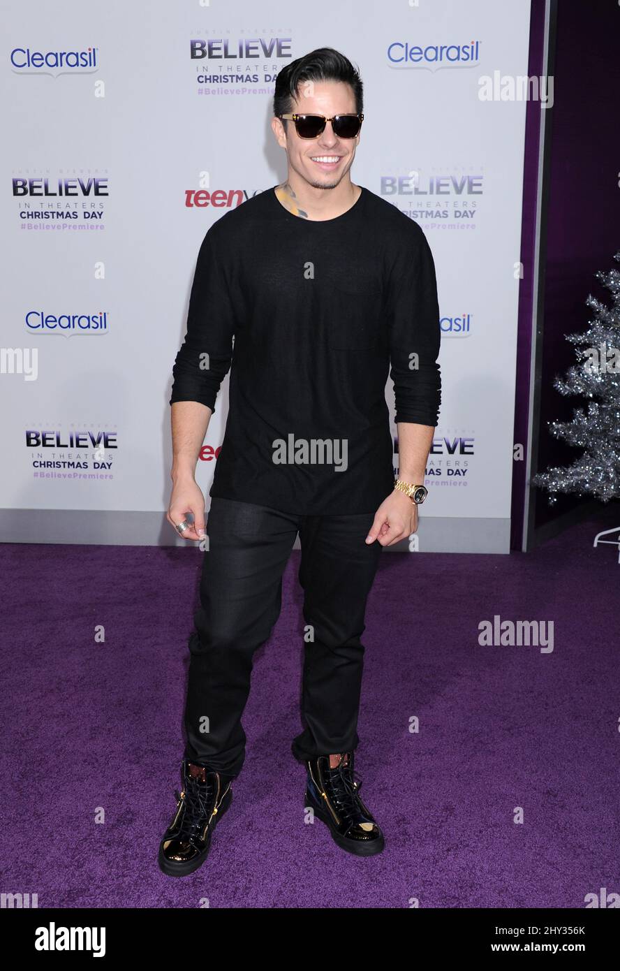 Casper Smart at Justin Bieber's Believe World Premiere held at the ...