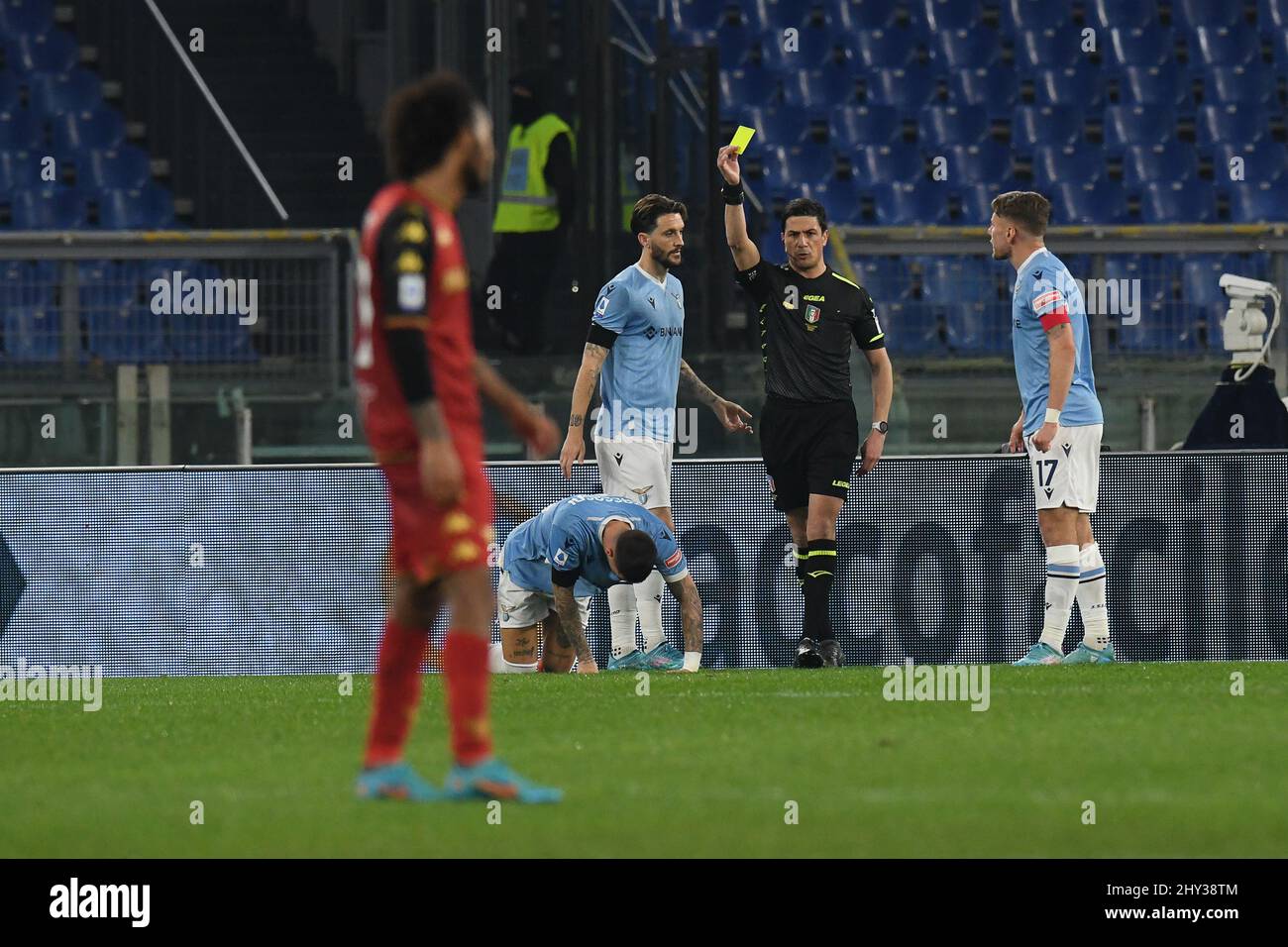 Referee gianluca manganiello hi-res stock photography and images - Alamy