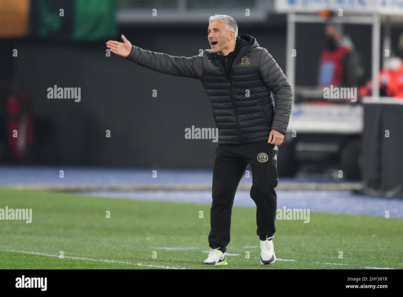 Alberto bertolini assistant coach hi-res stock photography and images ...