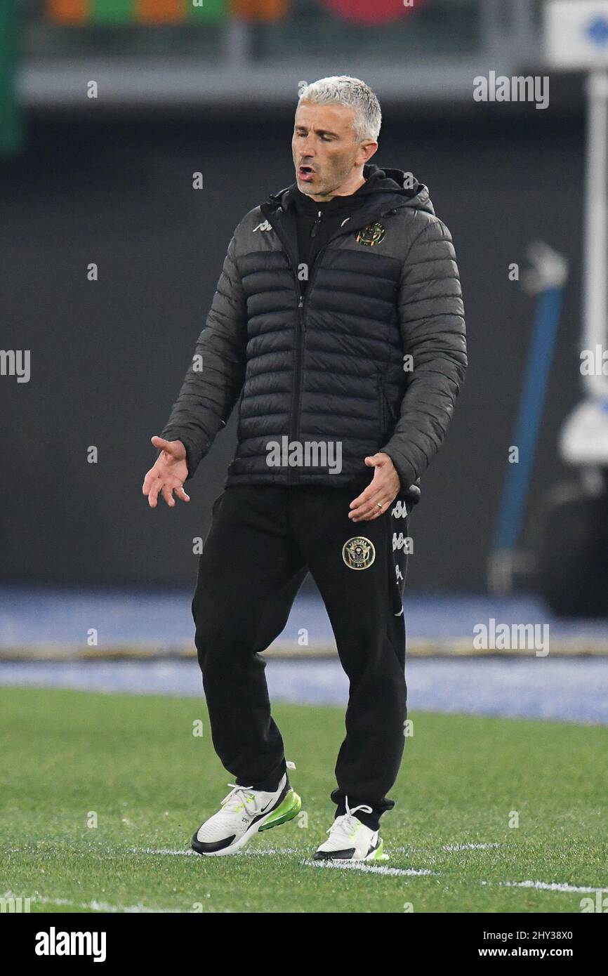 Alberto bertolini assistant coach hi-res stock photography and images ...