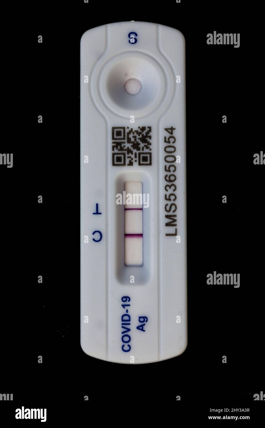 Positive Covid 19 lateral flow test / rapid lateral flow antigen ...
