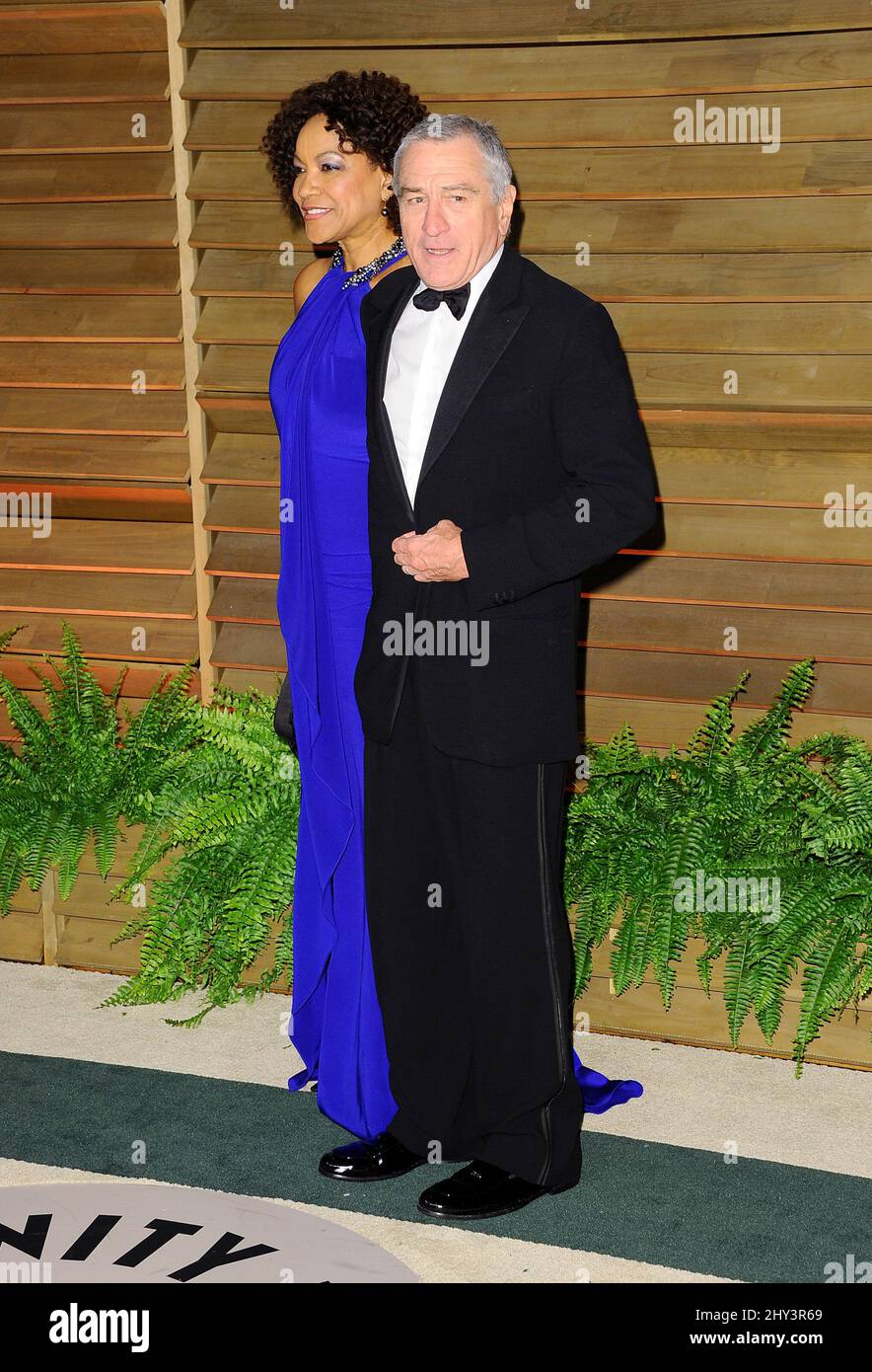 Robert De Niro and Grace Hightower attending the Vanity Fair Oscar ...