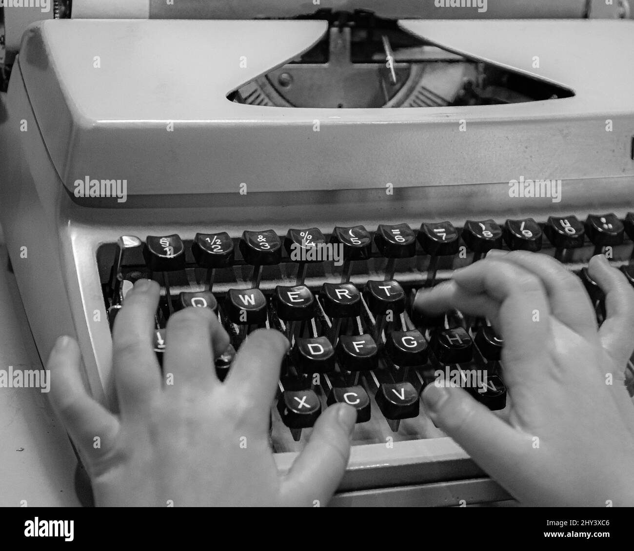Typing machine Black and White Stock Photos & Images - Alamy