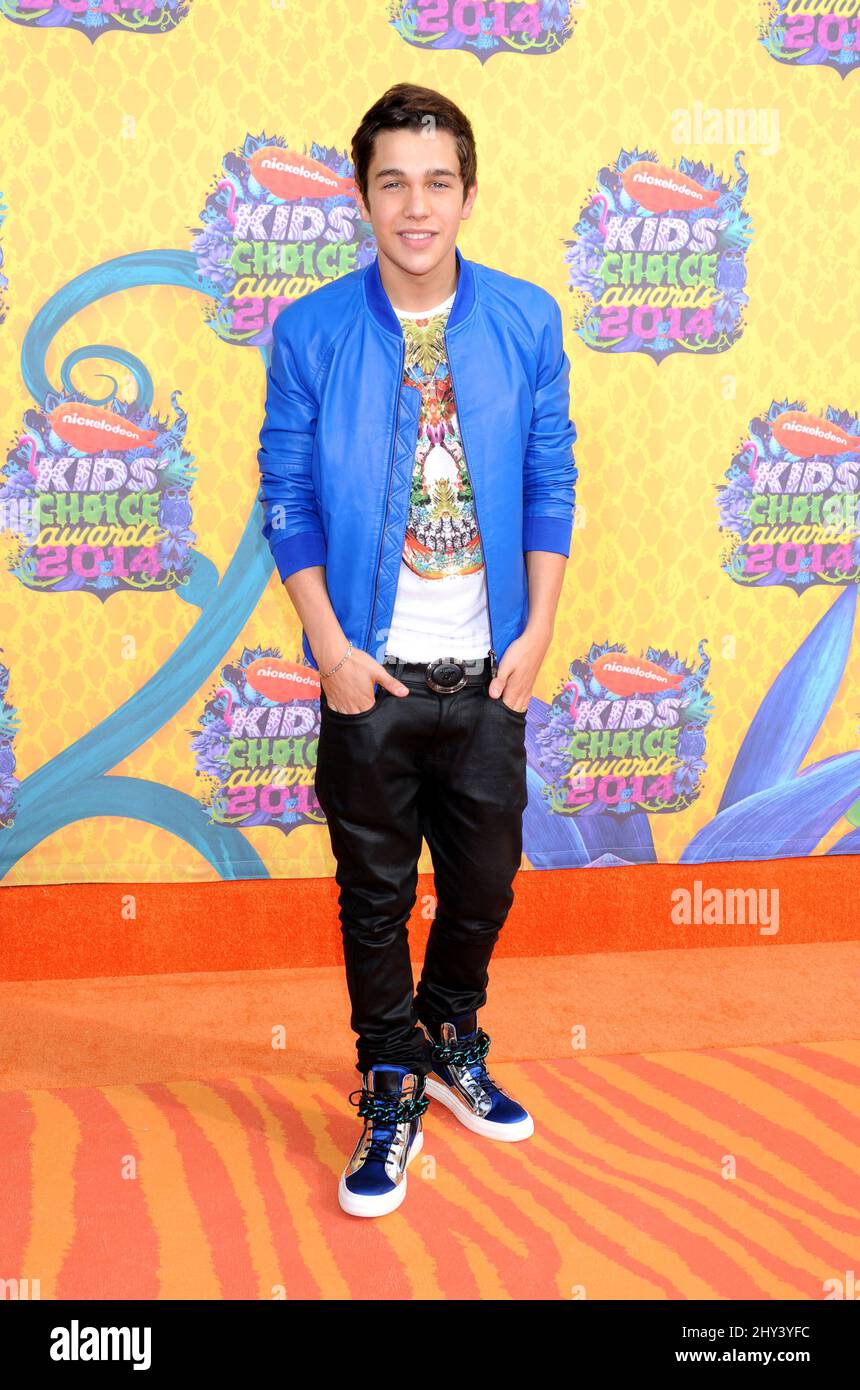 Austin Mahone attending Nickelodeon's 27th Annual Kids' Choice Awards ...
