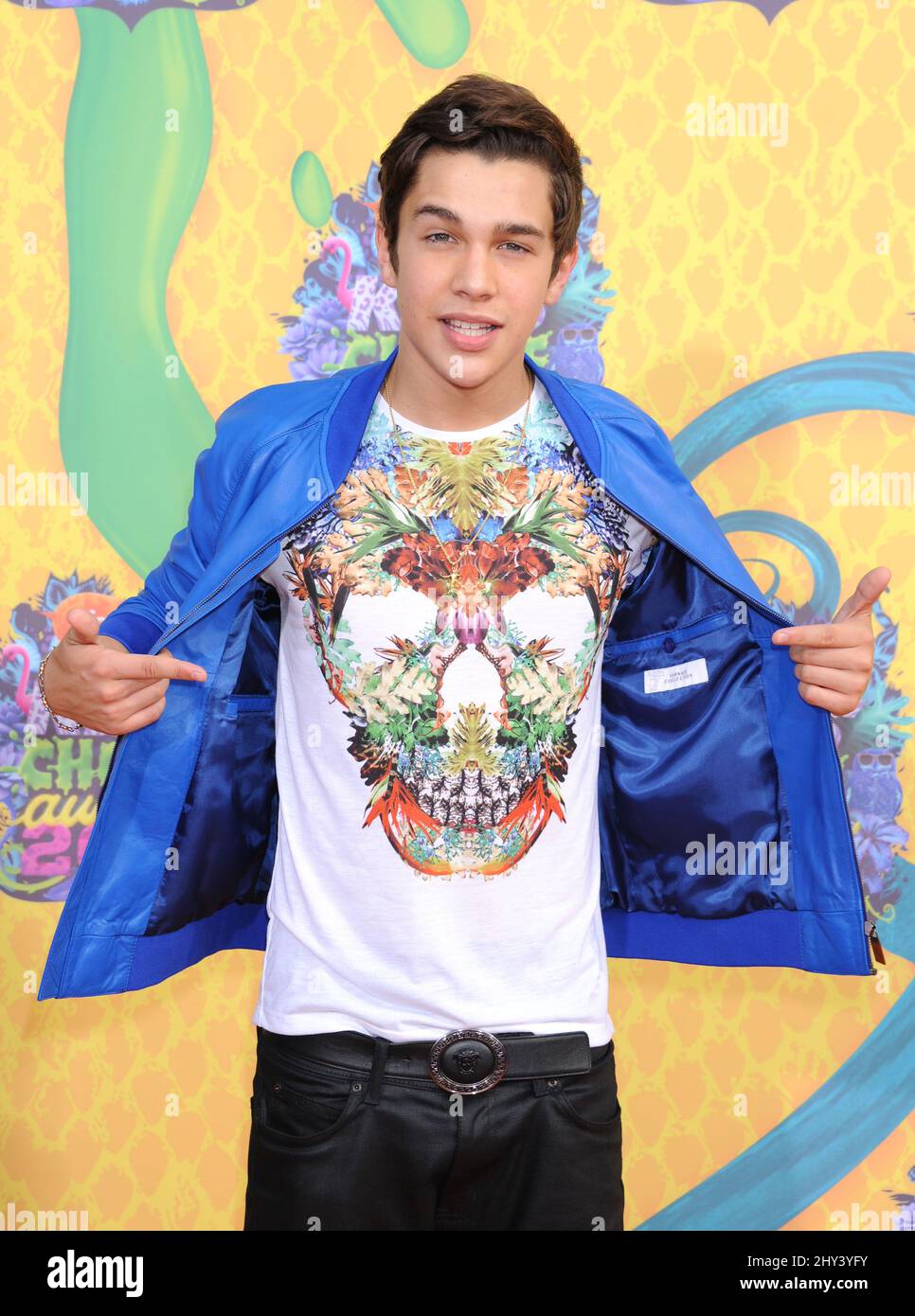 Austin Mahone attending Nickelodeon's 27th Annual Kids' Choice Awards ...