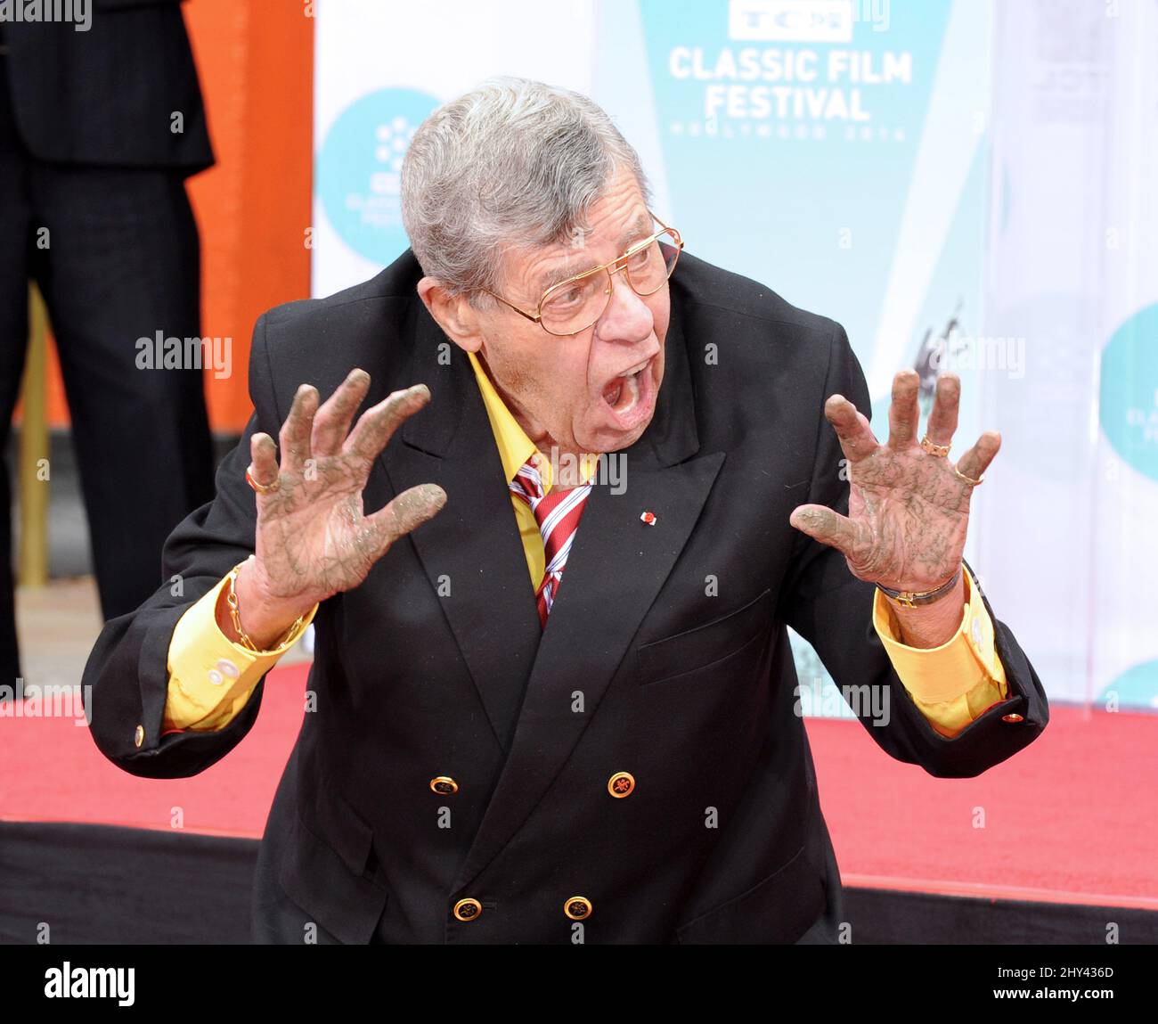 Jerry Lewis attending the Jerry Lewis handprint ceremony on the ...