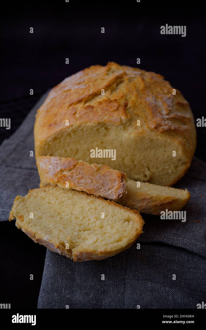 Vertical shot cut loaf hi-res stock photography and images - Alamy