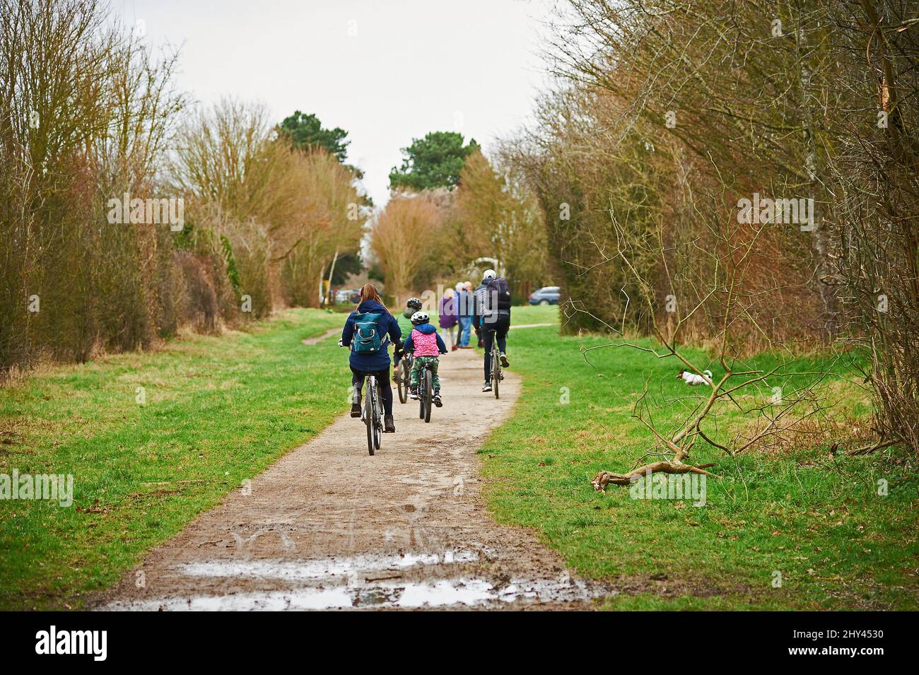 Children riding bikes on trail hi-res stock photography and images - Alamy