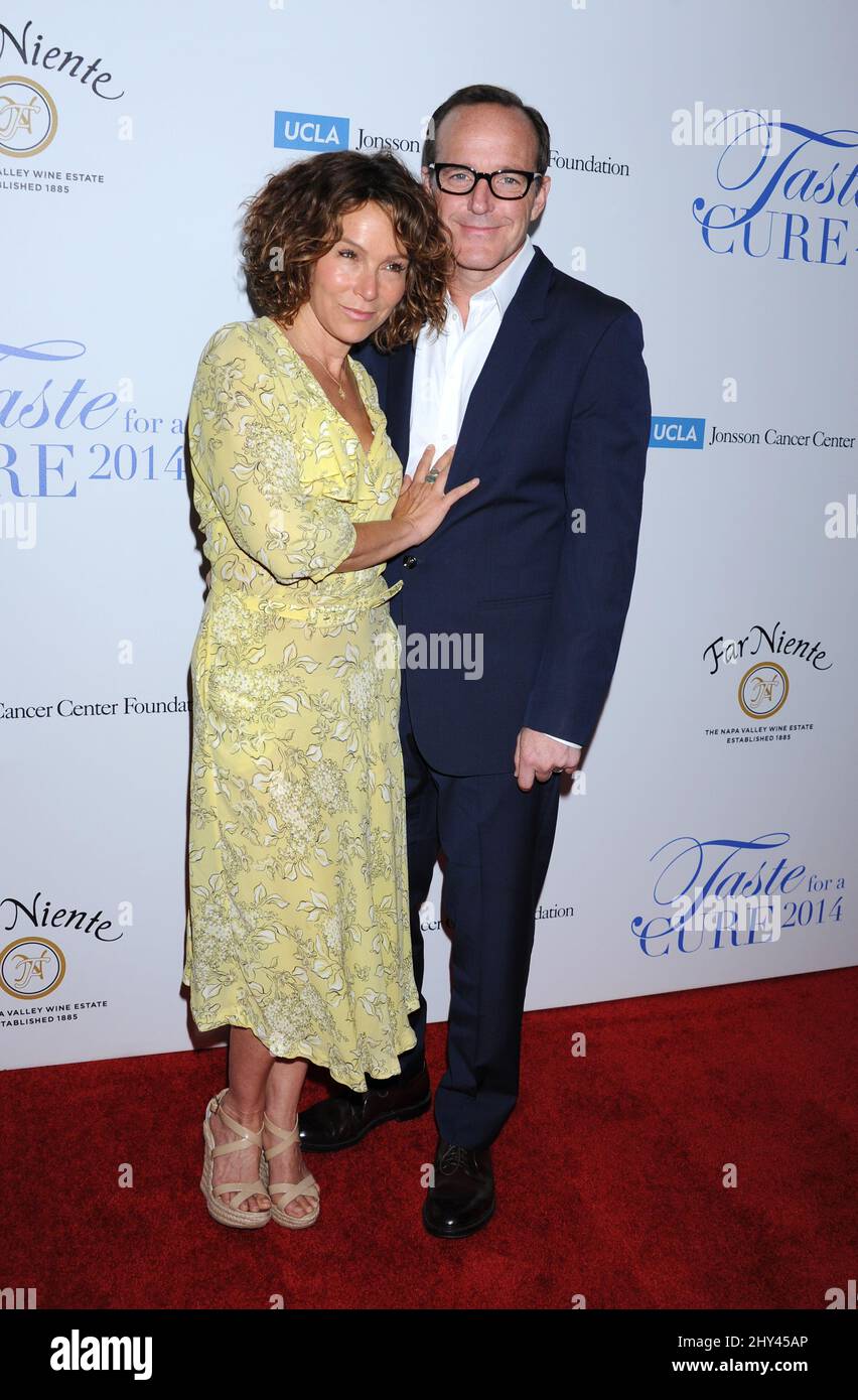 Jennifer Grey and Clark Gregg attending the 19th Annual Jonsson Cancer ...
