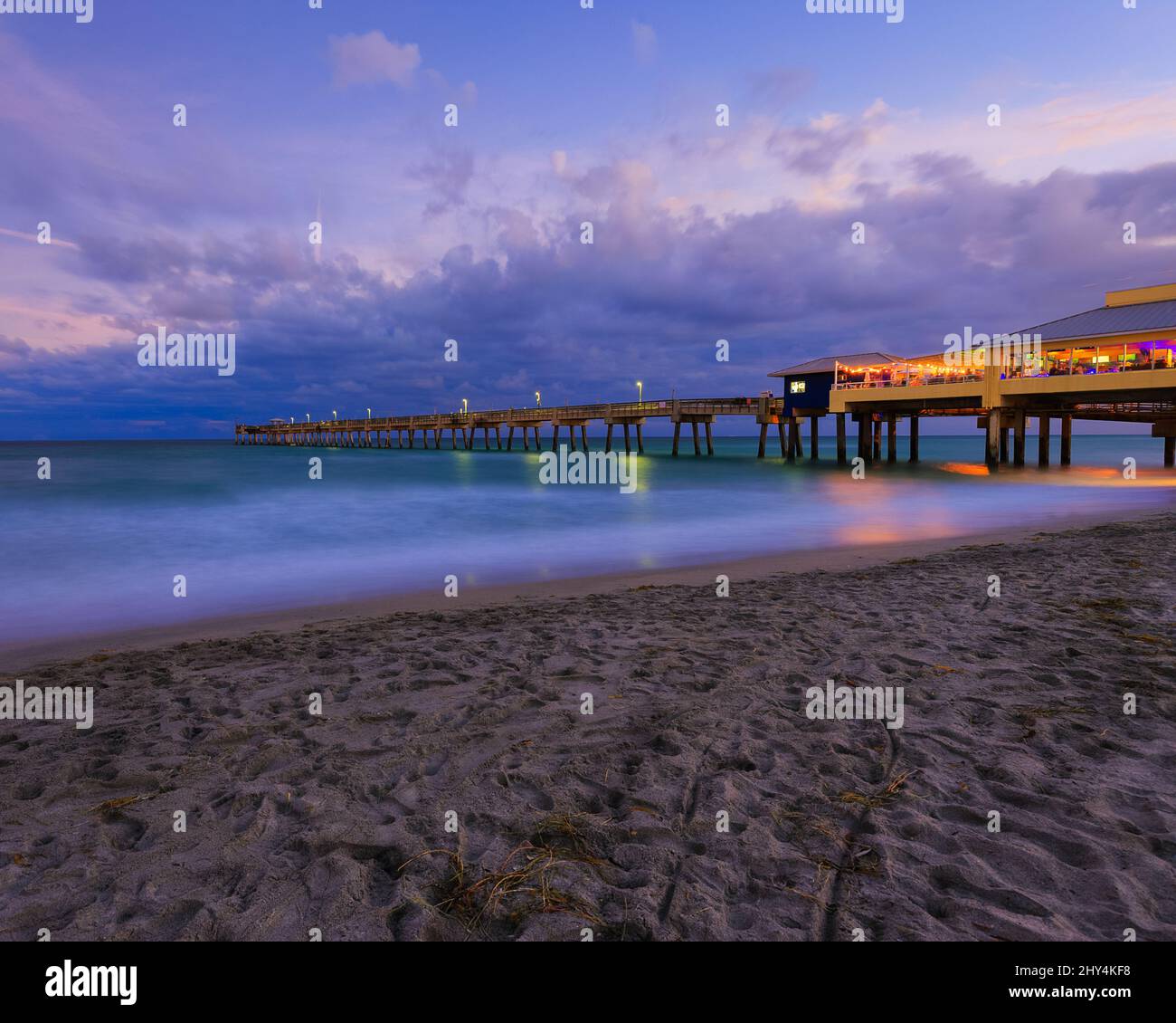 Dania beach pier hi-res stock photography and images - Alamy