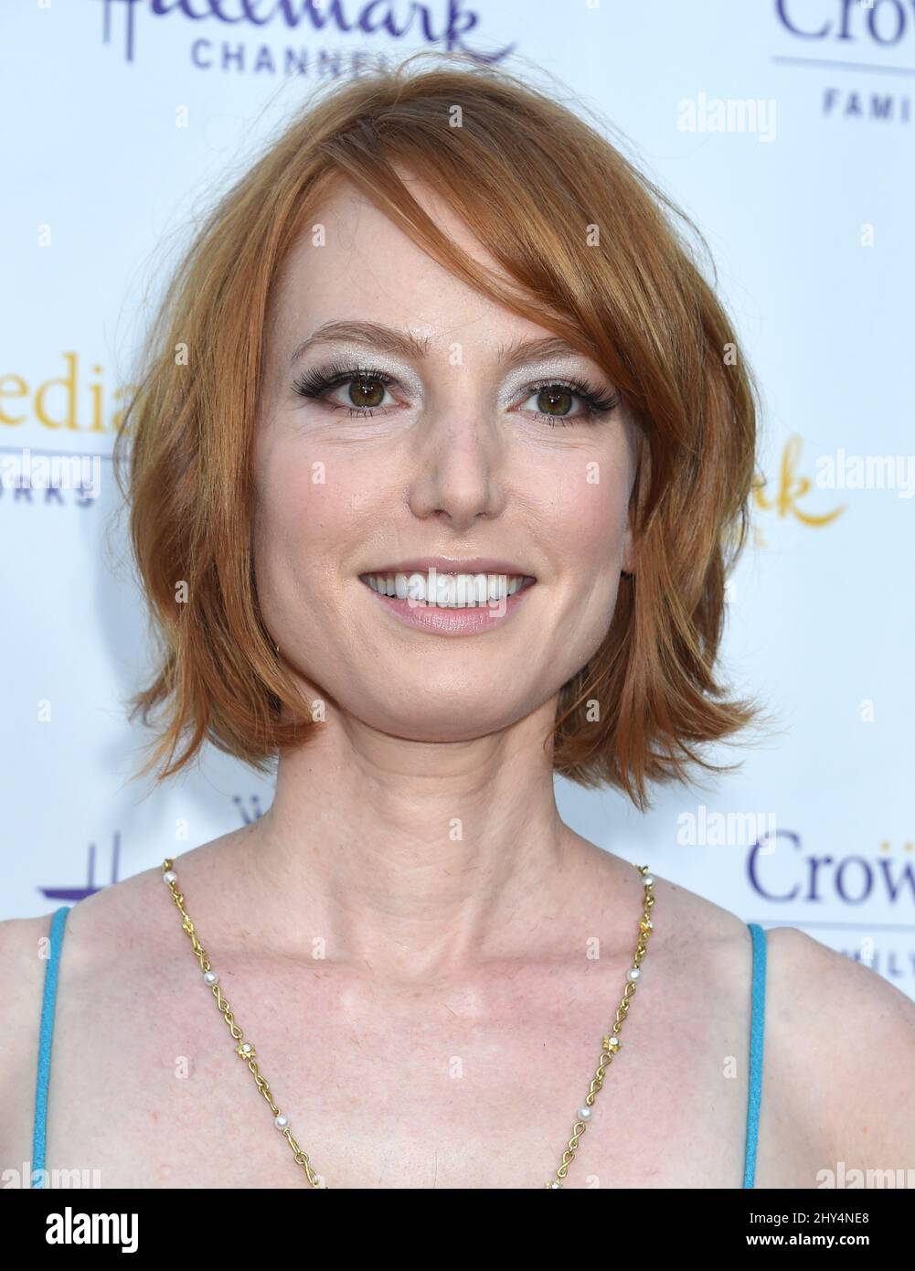 Alicia Witt Short Hair
