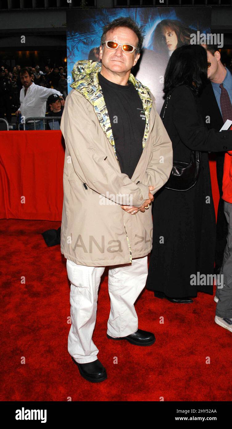 FILE PHOTO: Robin Williams dies age 63. Robin Williams at the premiere ...