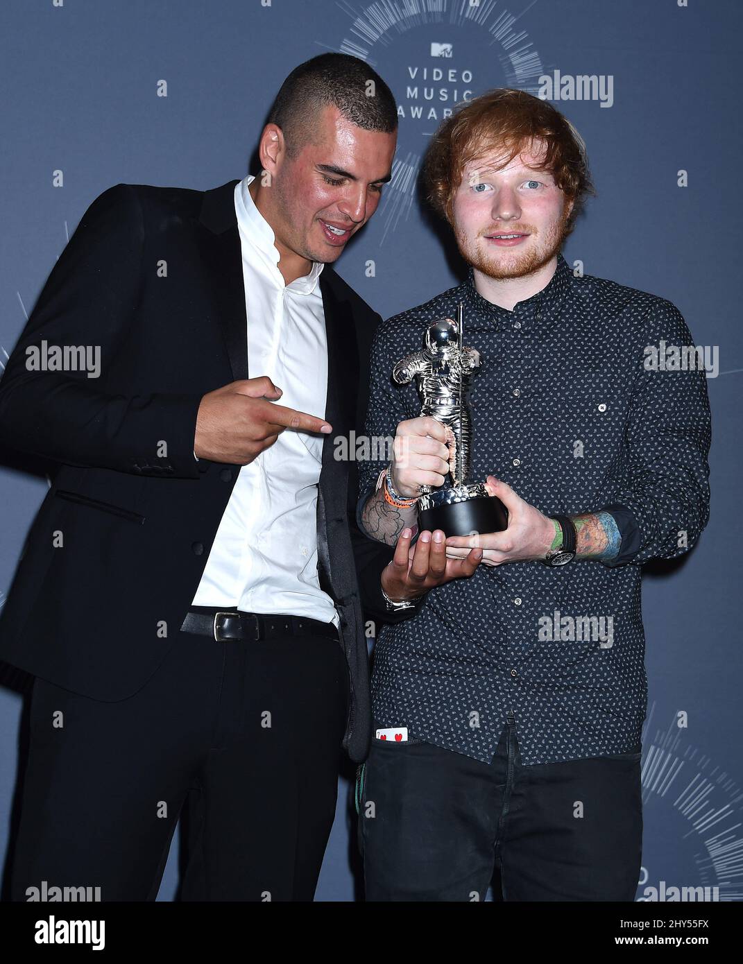 Emil Nava and Ed Sheeran in the press room at the 2014 MTV Video Music ...