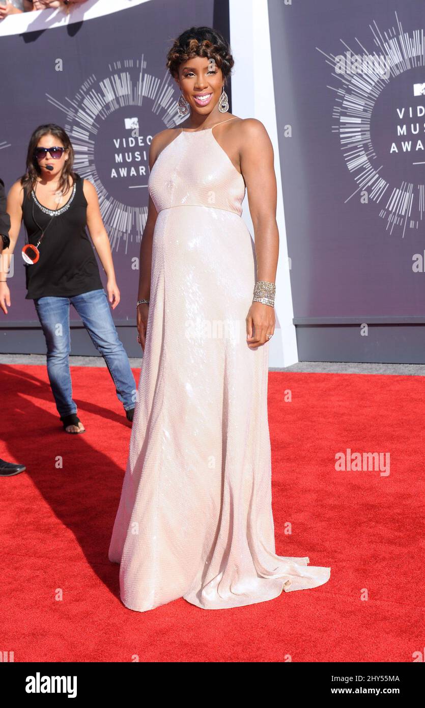 Kelly Rowland arriving at the 2014 MTV Video Music Awards at the Forum ...