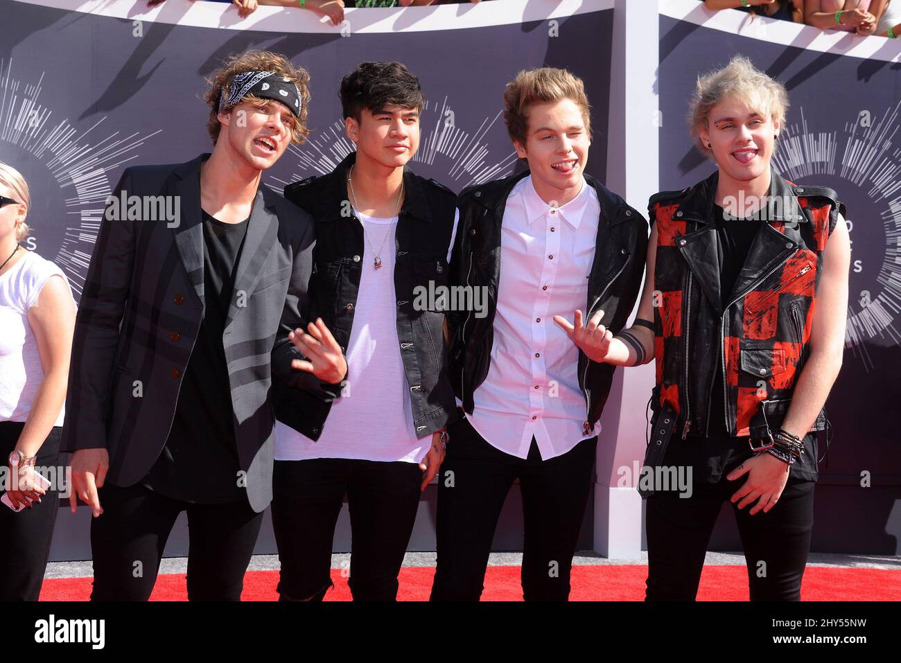 5 Seconds of Summer arriving at the 2014 MTV Video Music Awards at the ...