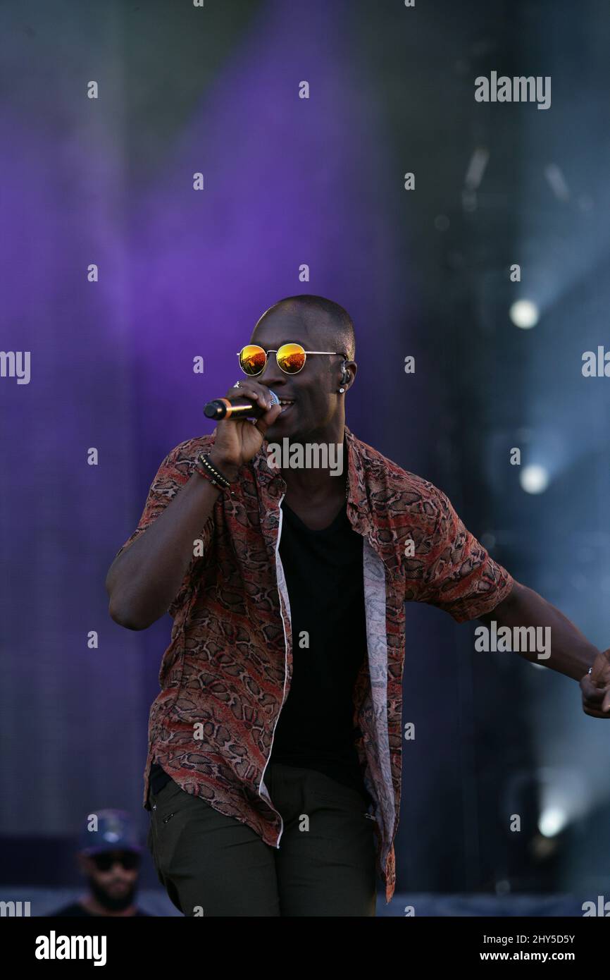 Vinzy hi-res stock photography and images - Alamy