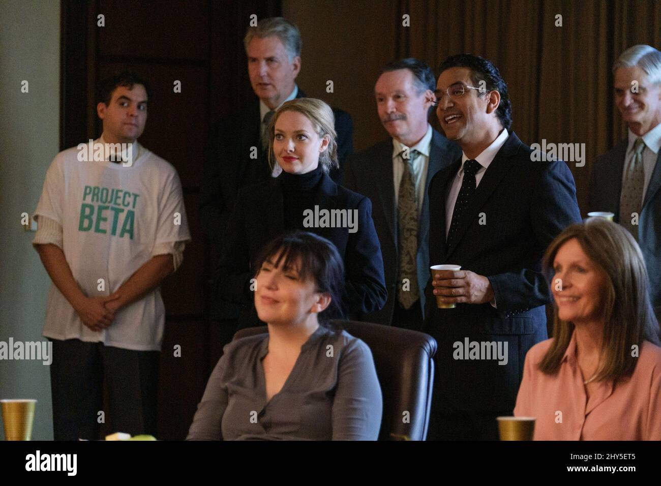 THE DROPOUT, Amanda Seyfried as Elizabeth Holmes (center), Naveen ...