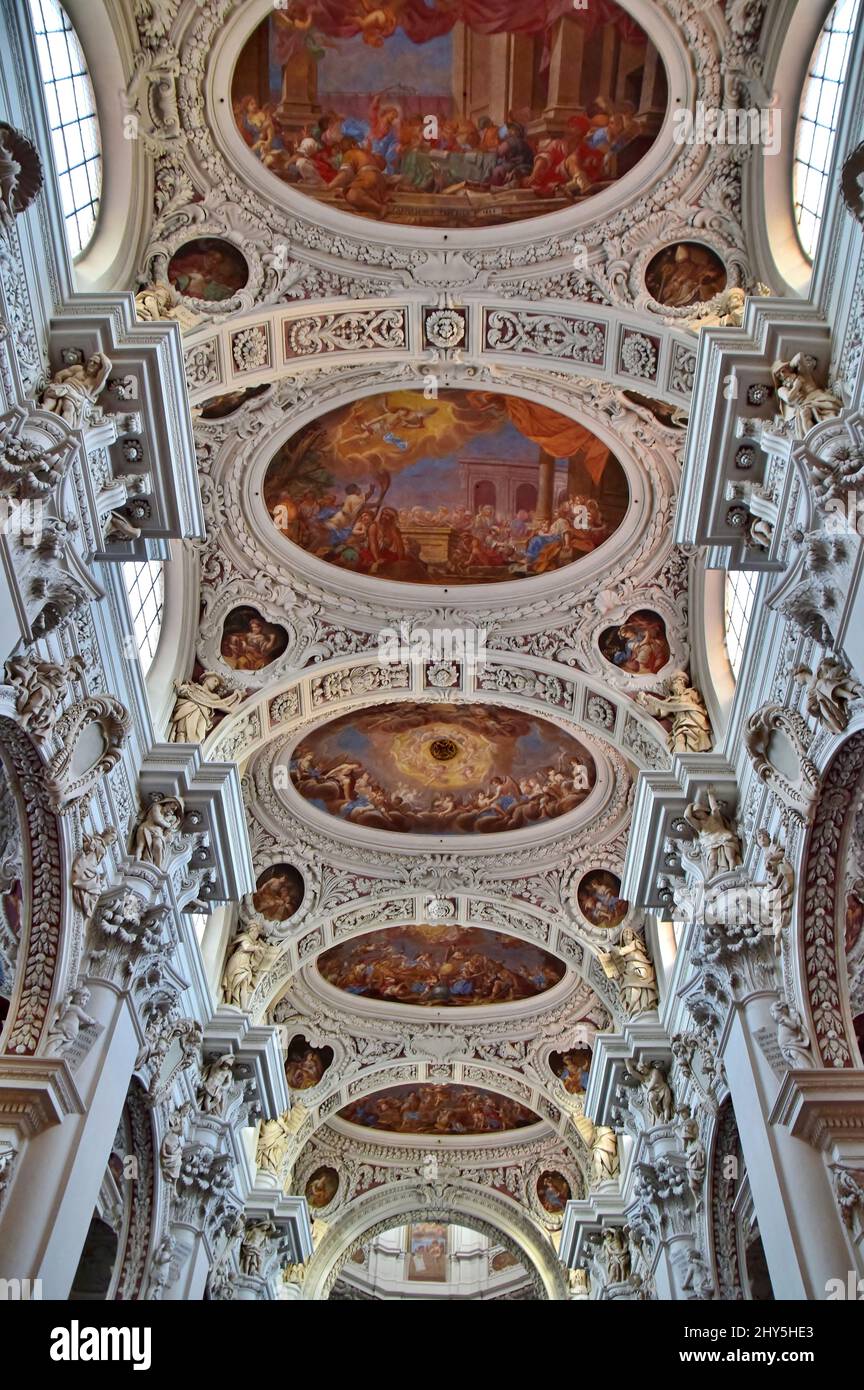Low angle of a beautiful ceiling in a building Stock Photo - Alamy