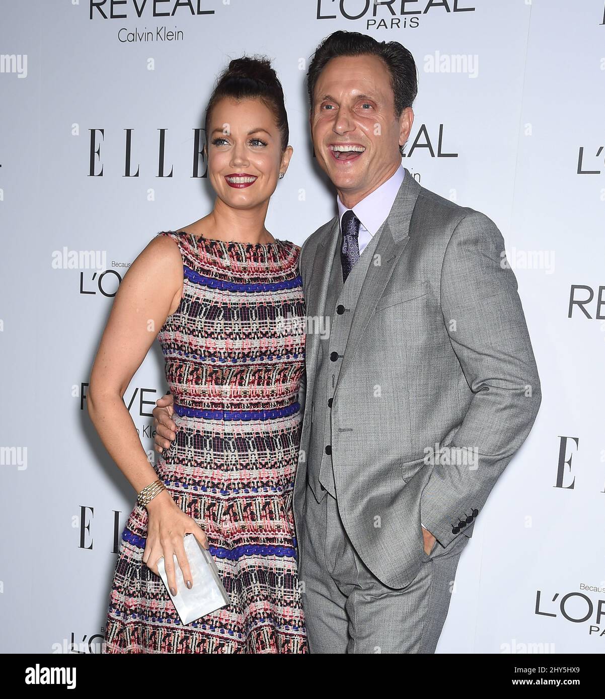 Tony goldwyn and bellamy young hi-res stock photography and images - Alamy