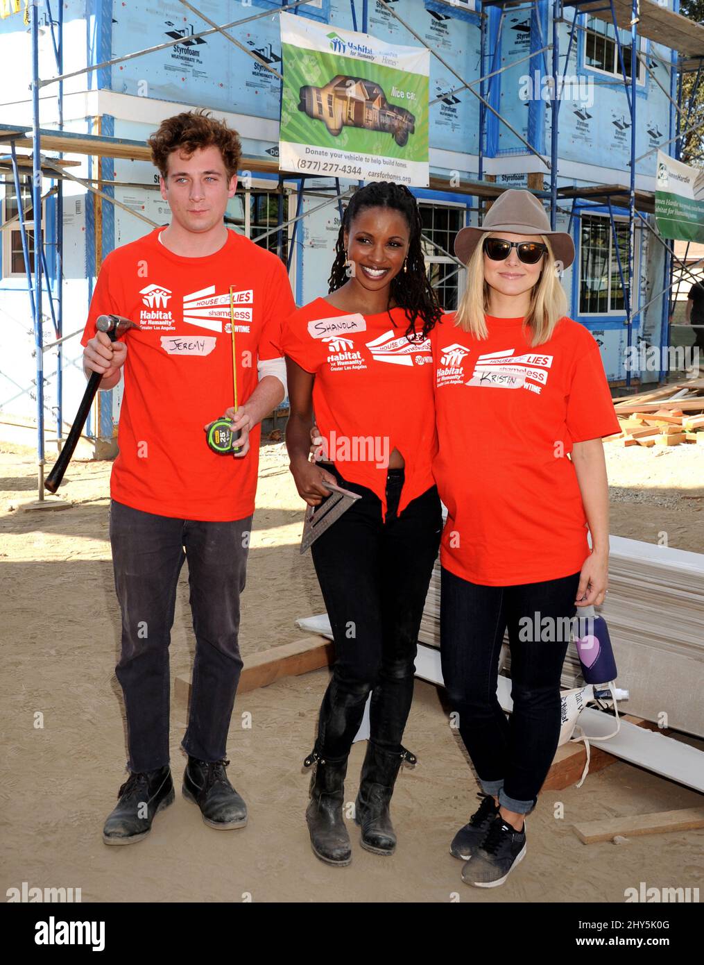 Jeremy Allen White, Shanola Hampton and Kristen Bell taking part in Showtime series "Shameless ...