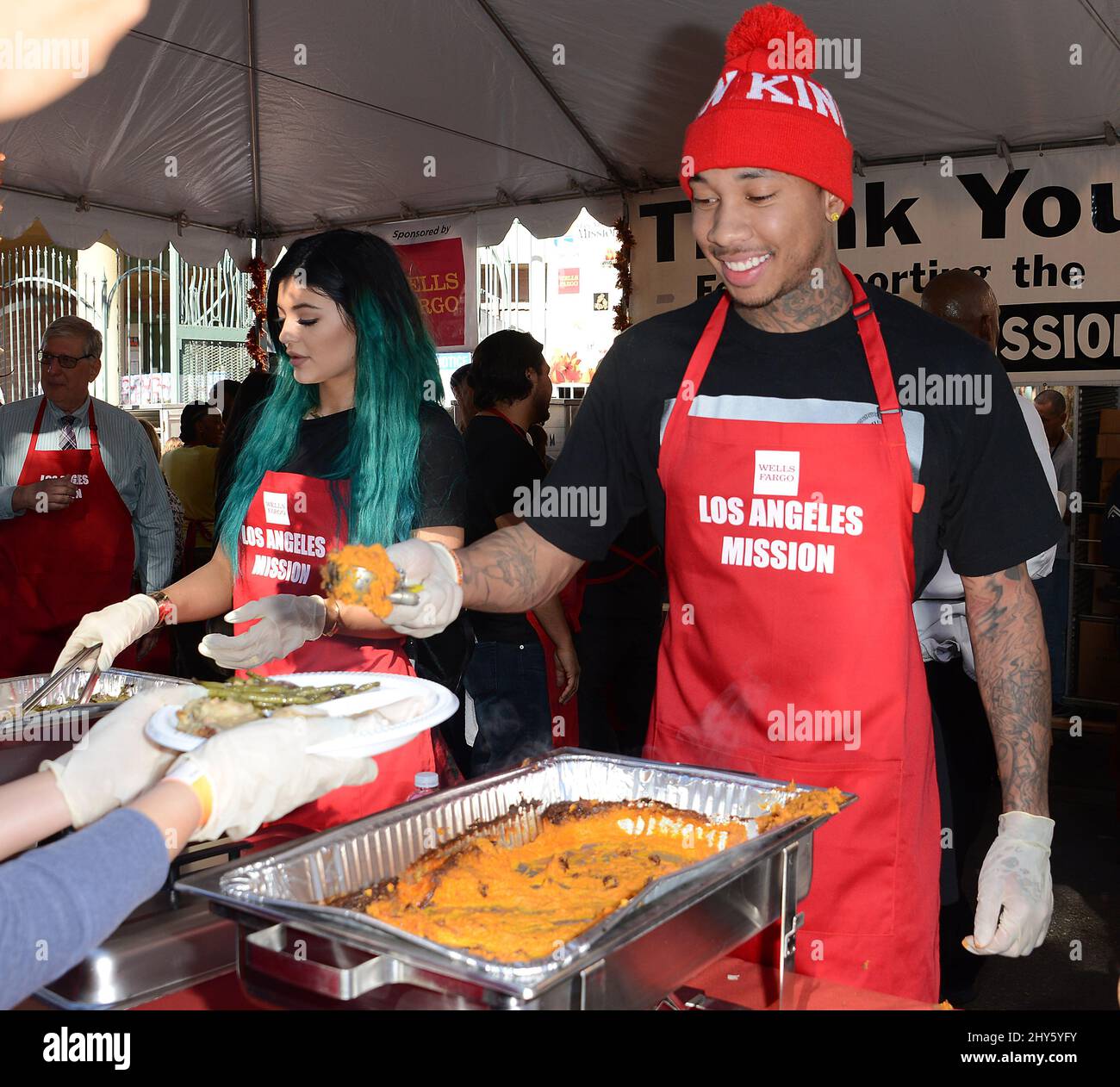 Kylie Jenner Tyga During The Los Angeles Mission Thanksgiving Meal For