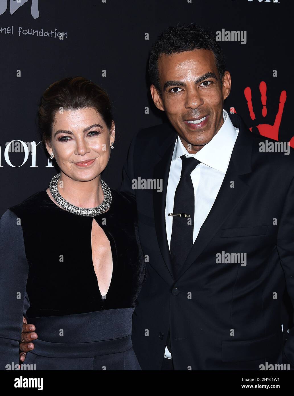 Ellen Pompeo And Chris Ivery Kiss