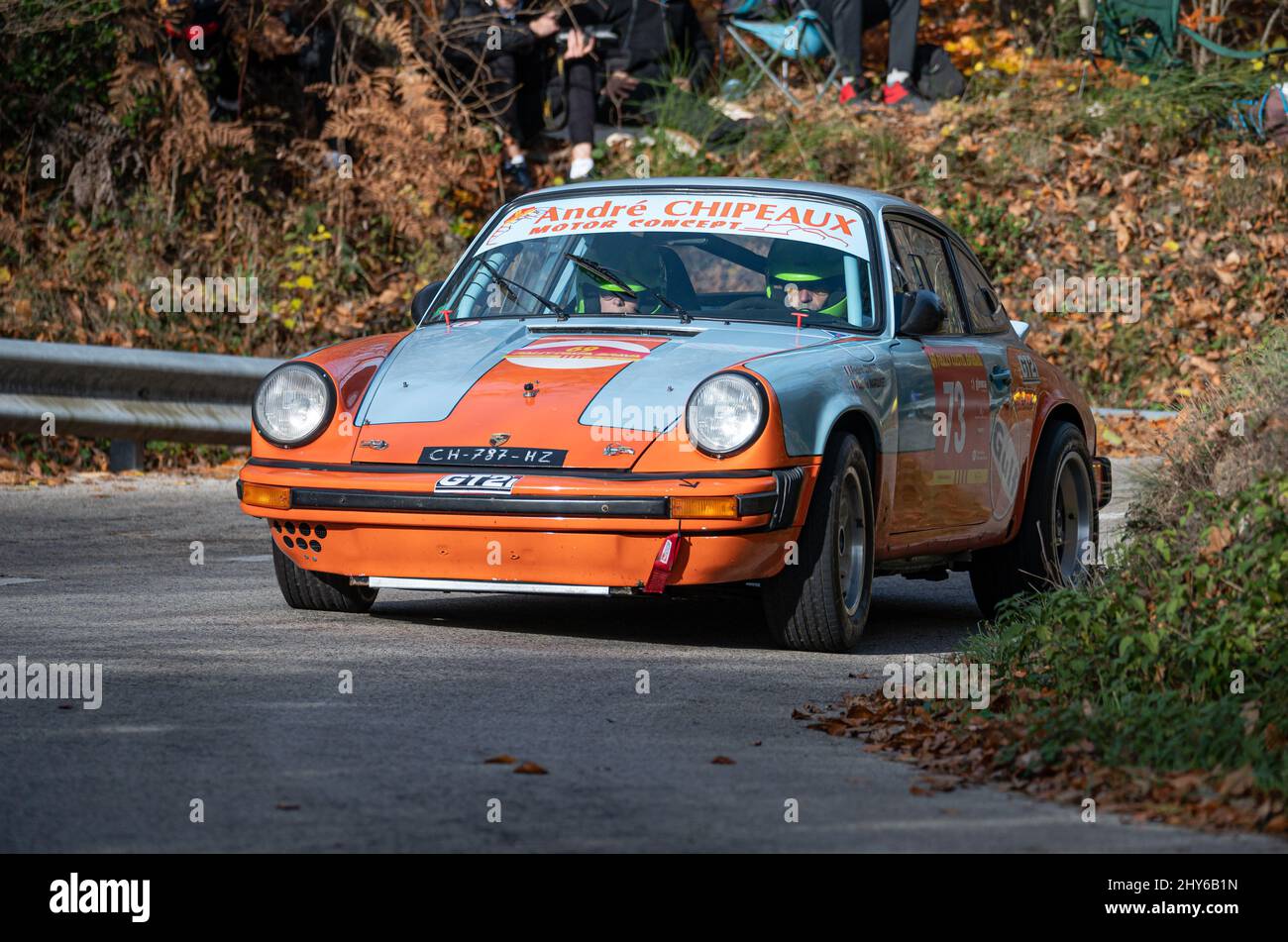 Vintage 69th edition of the Costa Brava rally Porsche 911 SC on a racing road Stock Photo - Alamy