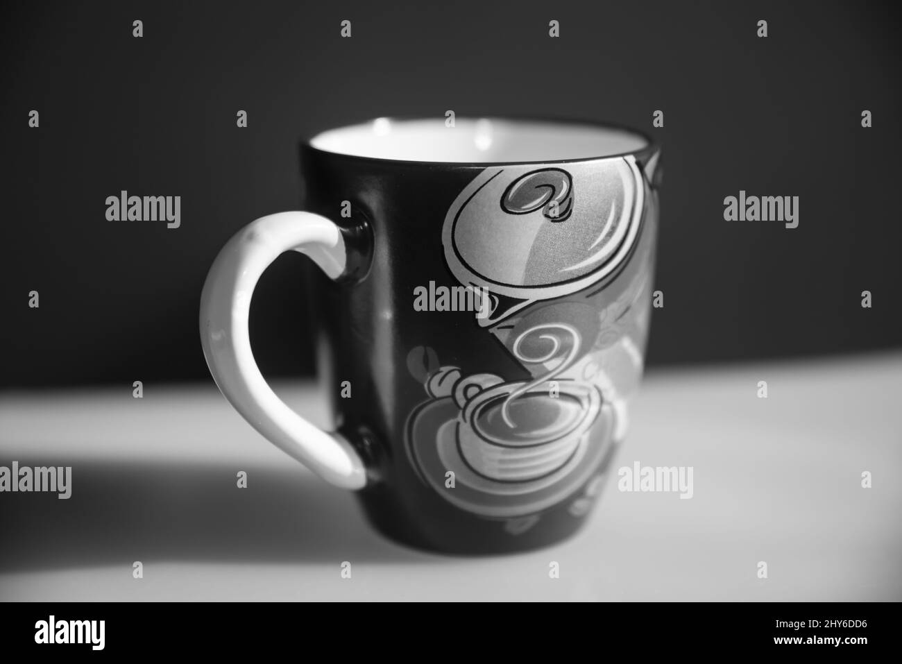 Teacup pattern Black and White Stock Photos & Images - Alamy