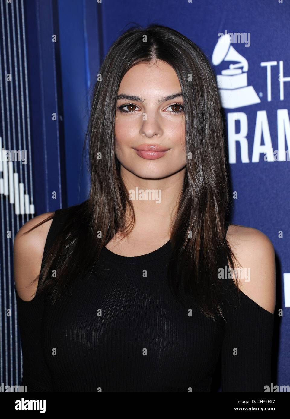 Emily Ratajkowski arriving at an event by Delta Air Lines, the official ...