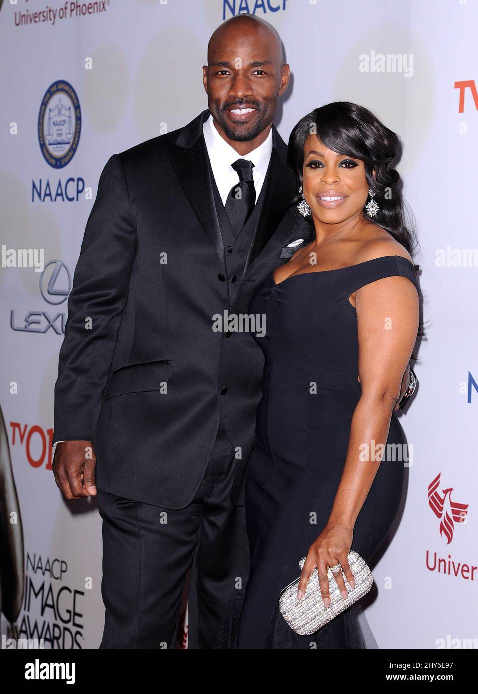 Niecy Nash, Jay Tucker arriving at the 2015 NAACP Image Awards in ...
