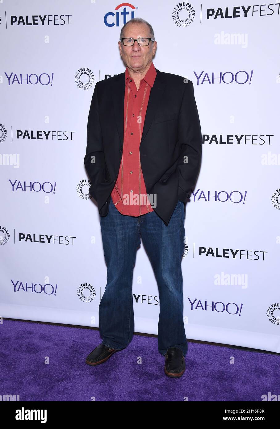 Ed o’neill modern family hi-res stock photography and images - Alamy