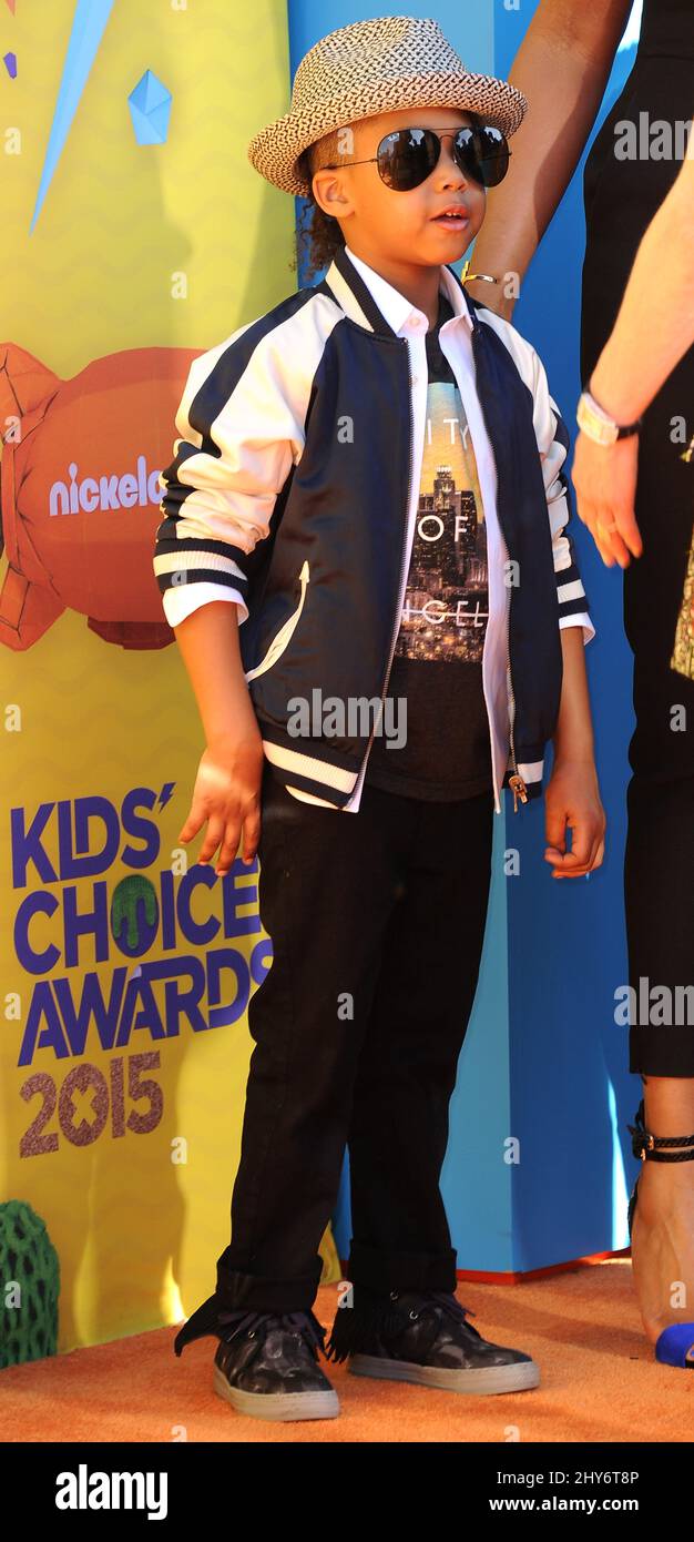 David Daniel Otunga, Jr. arrives at Nickelodeon's 28th annual Kids ...